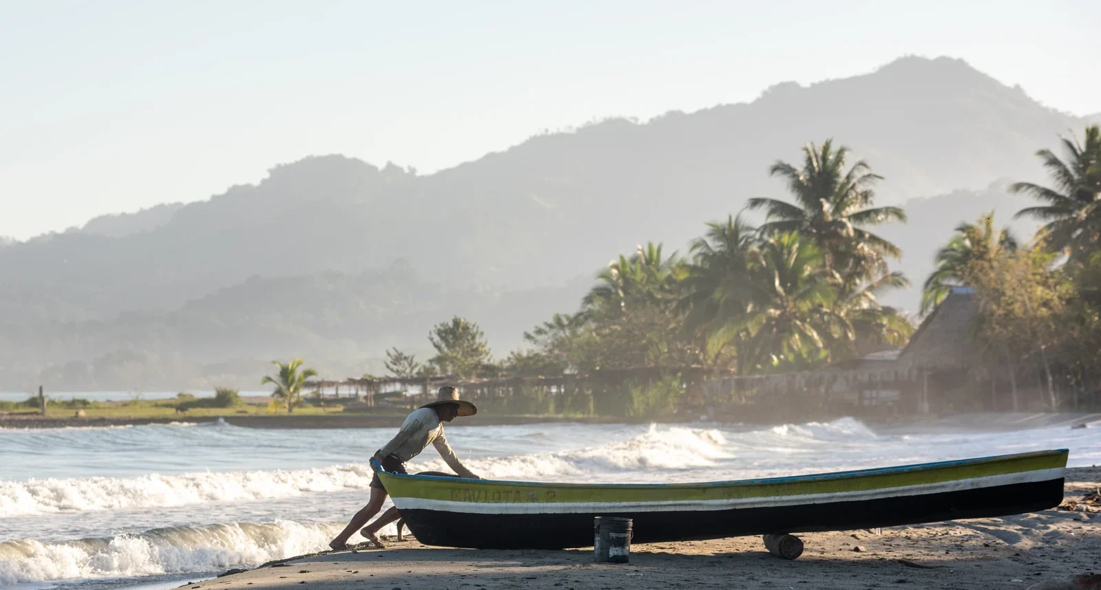 Five reasons to protect the community seas – Rare